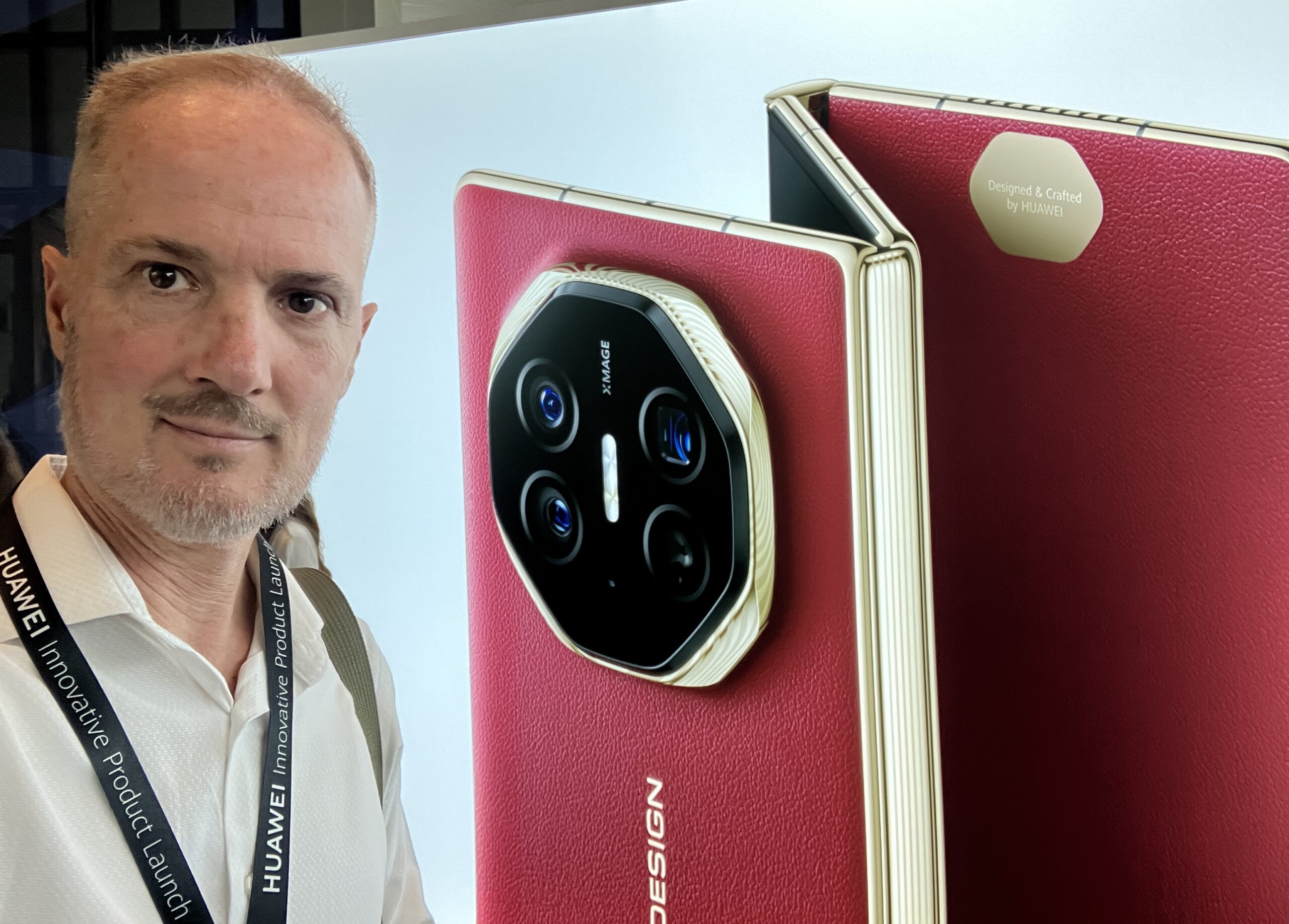 The Huawei Trifold Smartphone is Awesome. Why Is Huawei More Innovative ...